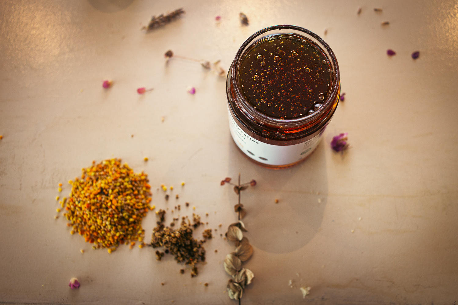 βιολογικη μελισσοκομια – Welcome to the magic world of Honey Bees!